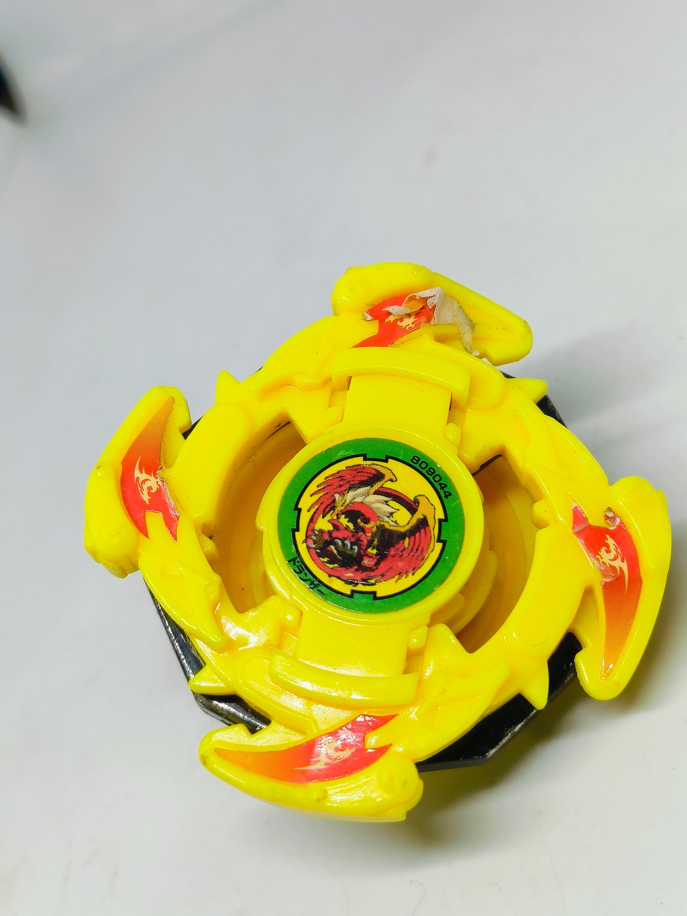 Dranzer Volcano (yellow version) - A-57 Takaratomy Beyblade plastic Ge ...